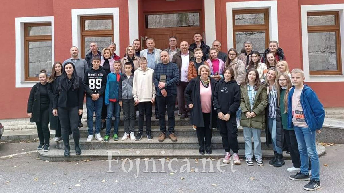Učenici OŠ “Muhsin Rizvić” osvojili 1. mjesto na Kantonalnom takmičenju ...